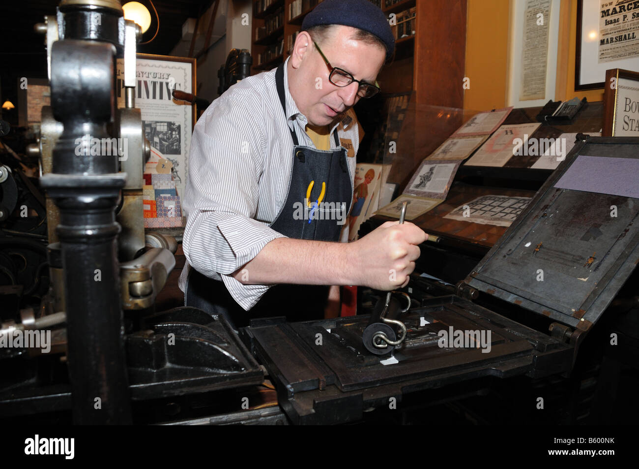 Robert Warner, a printer at Bowne and Co. Stationers in Manhattan's ...