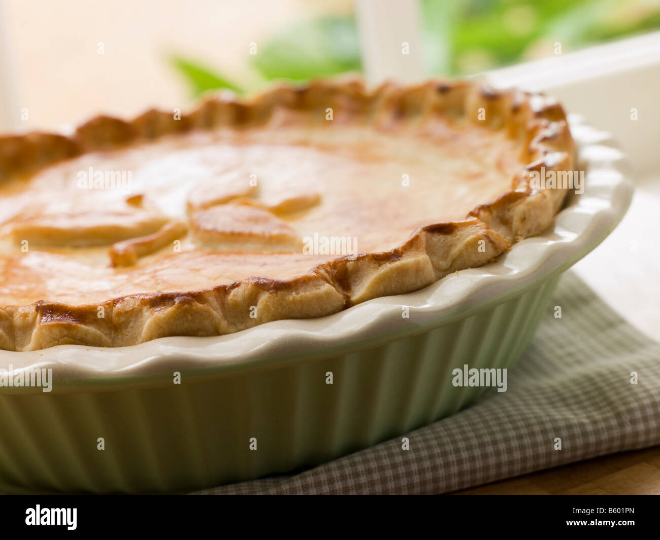 Pie crust pastry hi-res stock photography and images - Alamy