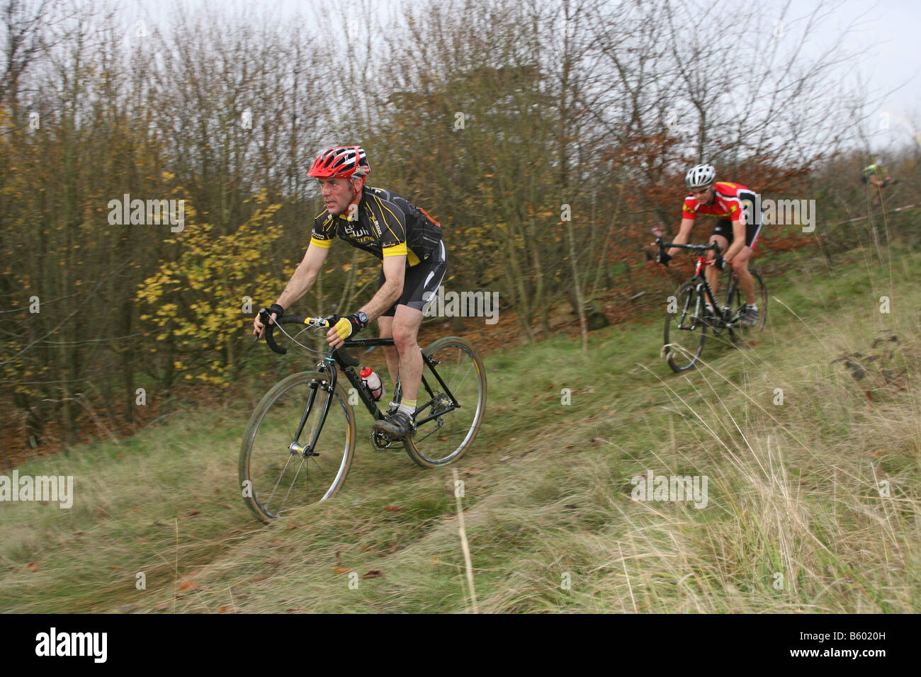 Cross racing hi-res stock photography and images - Alamy