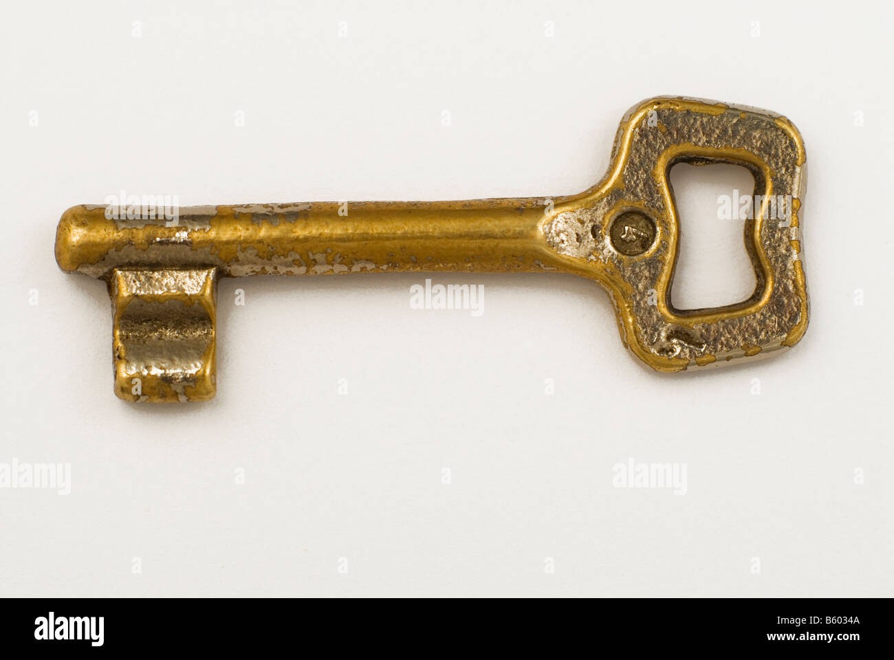 old and yellow key Stock Photo - Alamy