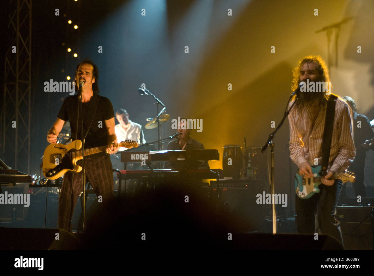 Nick cave guitarist hi-res stock photography and images - Alamy