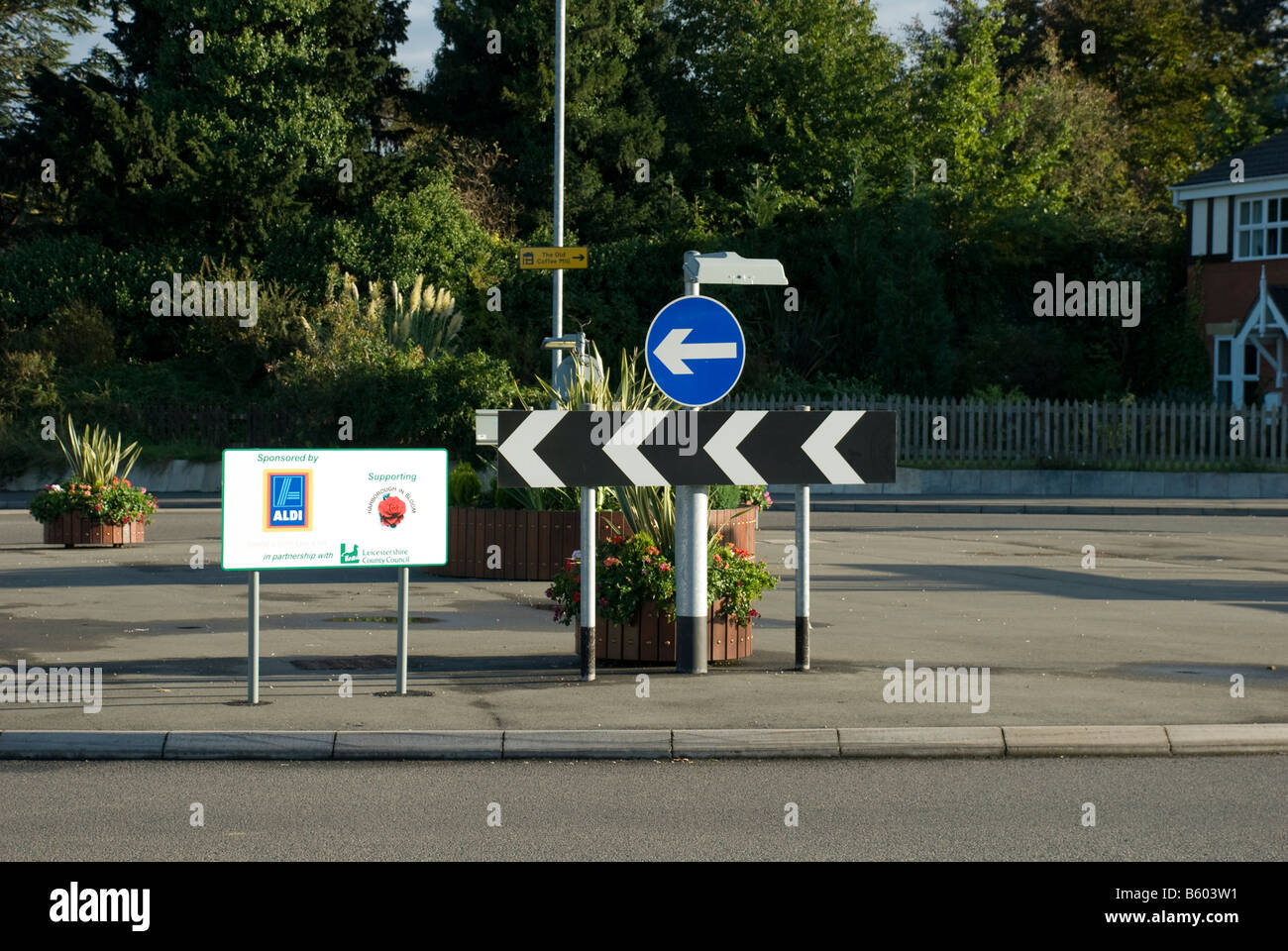 Chevron road sign hi-res stock photography and images - Alamy