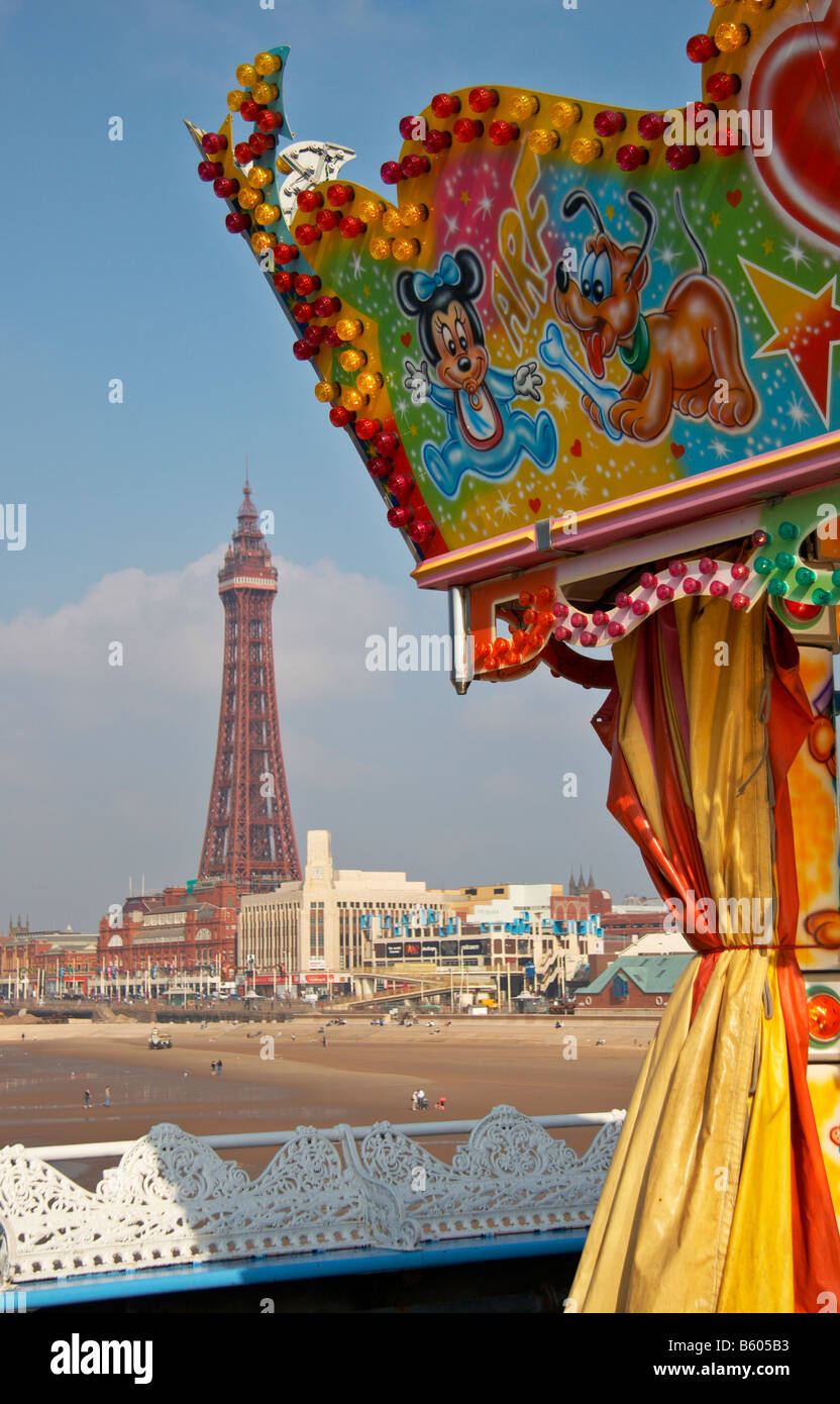 Pluto cartoon character hi-res stock photography and images - Alamy