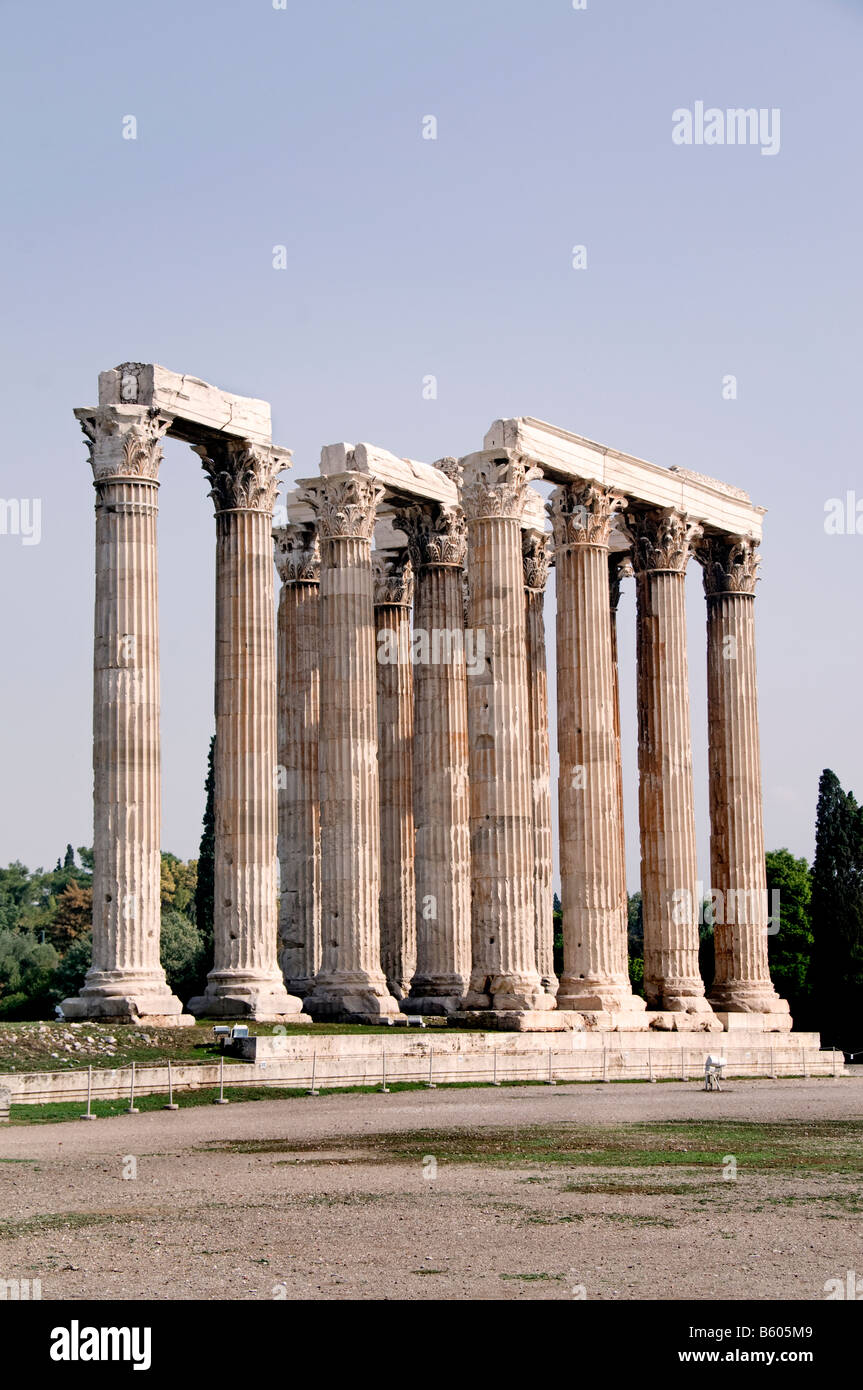 Famous ancient greek temple hi-res stock photography and images - Alamy