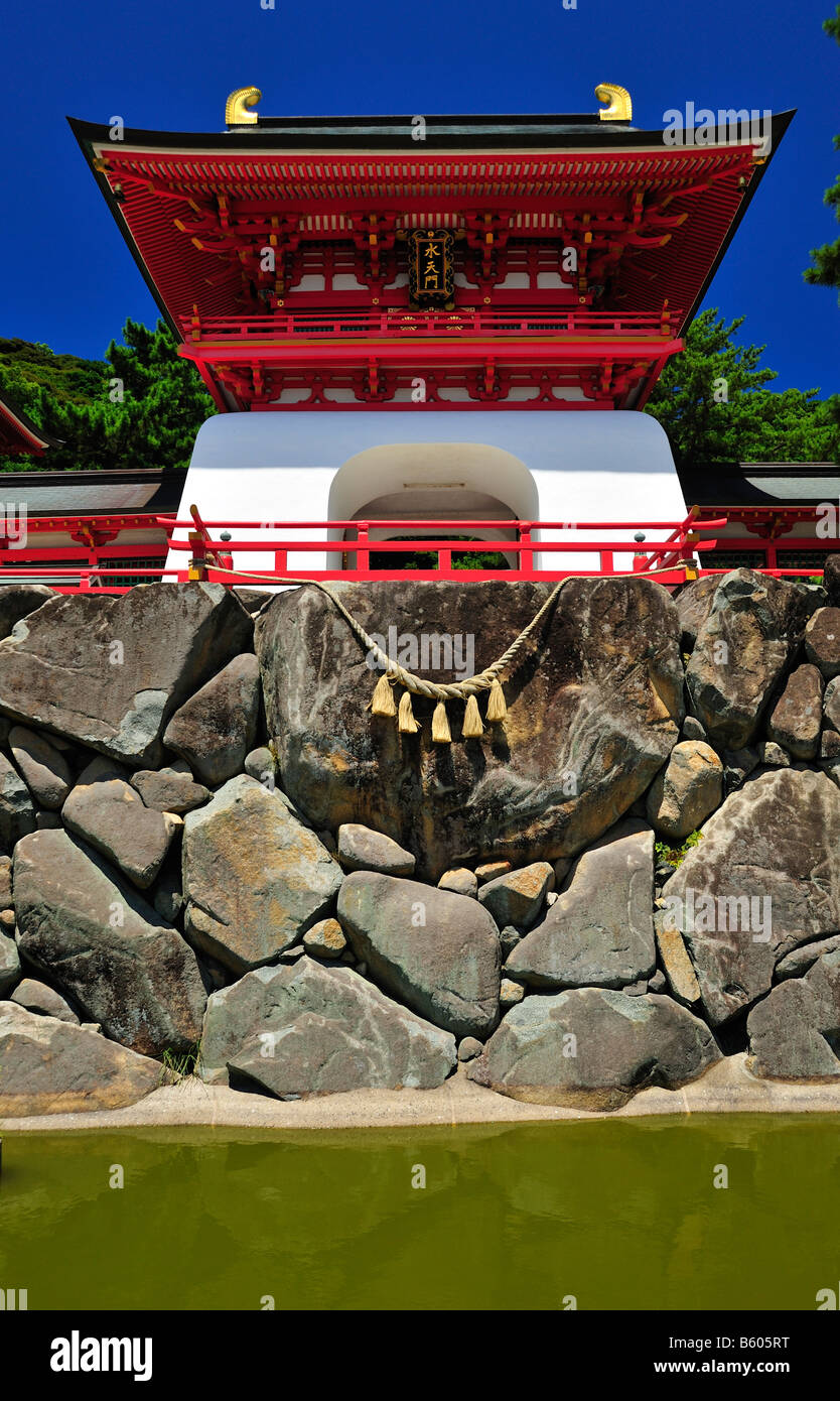 Akama jingu shrine shimonoseki yamaguchi hi-res stock photography and ...