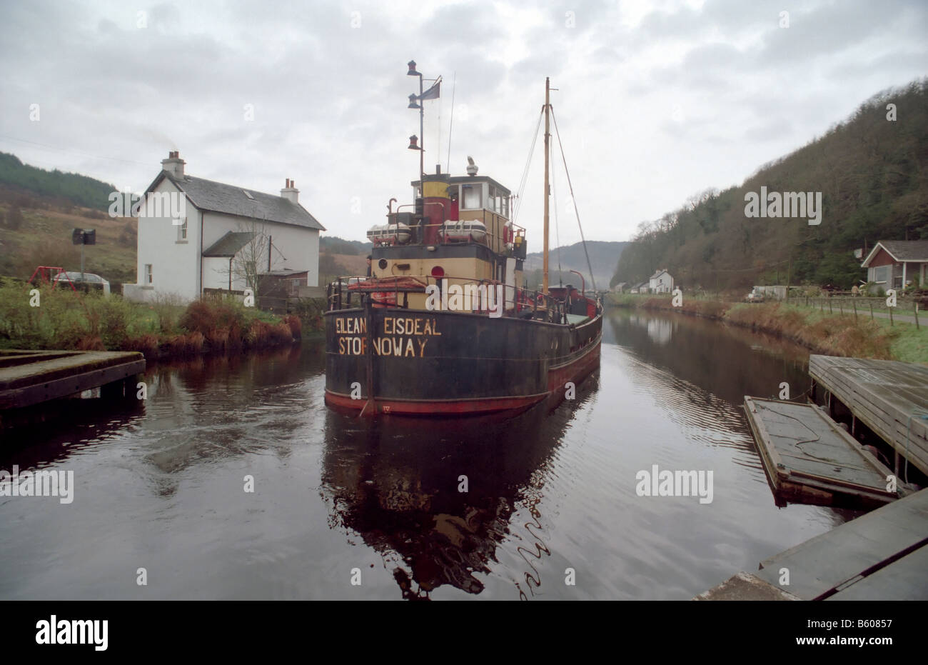 Steam puffer hi-res stock photography and images - Alamy
