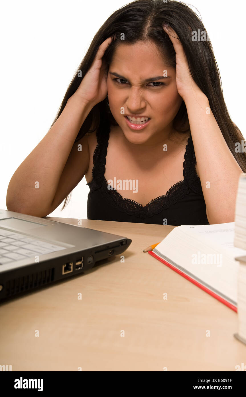 Student thought reading paper hi-res stock photography and images - Alamy