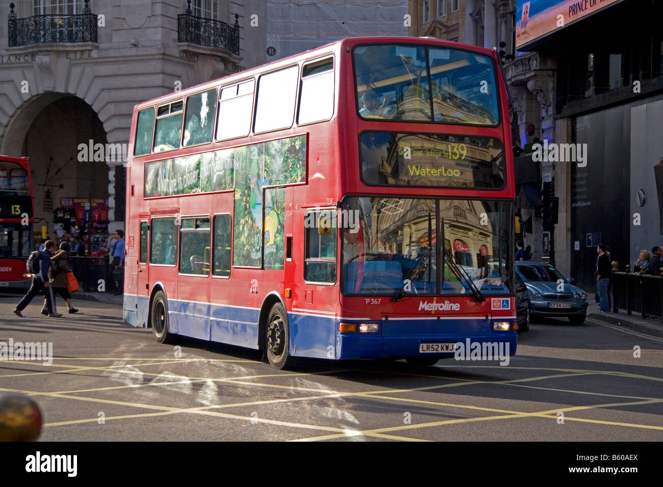 British double decker hi-res stock photography and images - Alamy