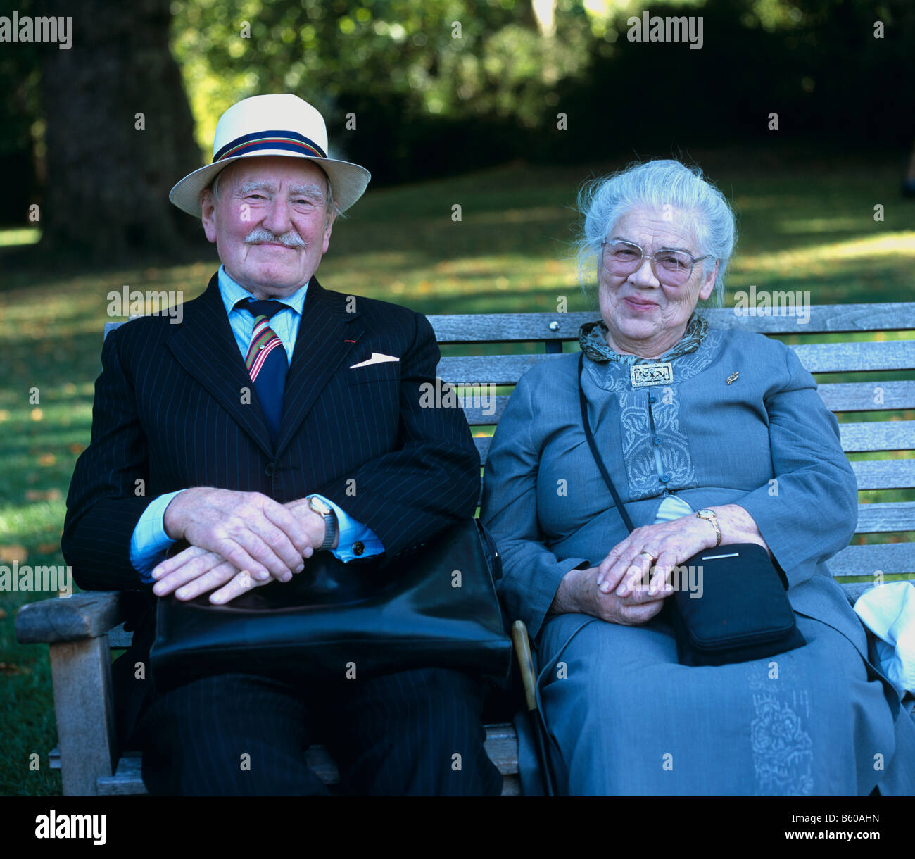 British old couple hi-res stock photography and images - Alamy