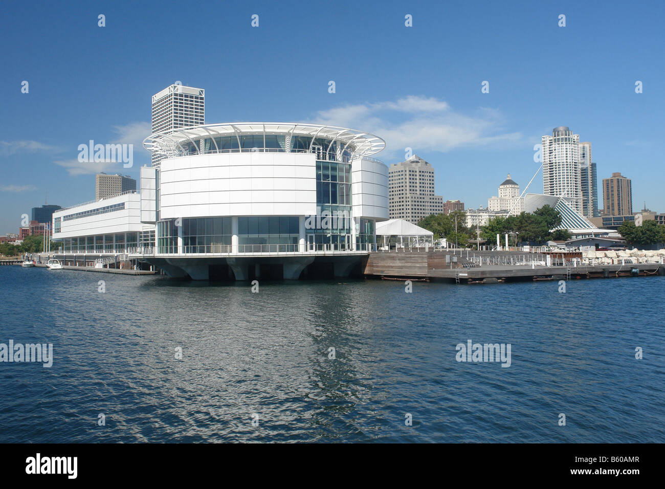 Milwaukee skyline hi-res stock photography and images - Alamy
