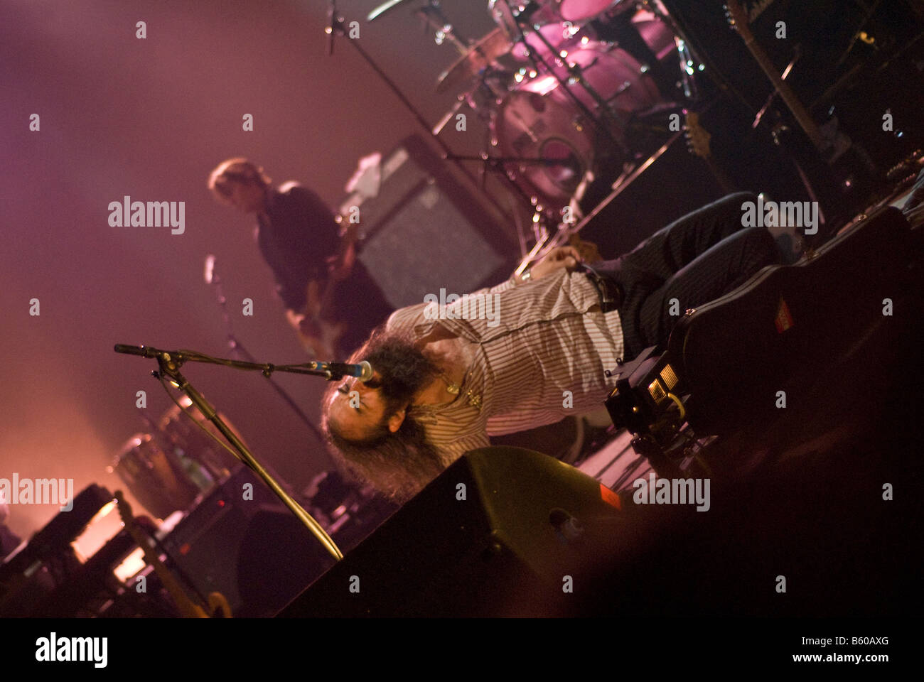 Warren ellis and nick cave hi-res stock photography and images - Alamy