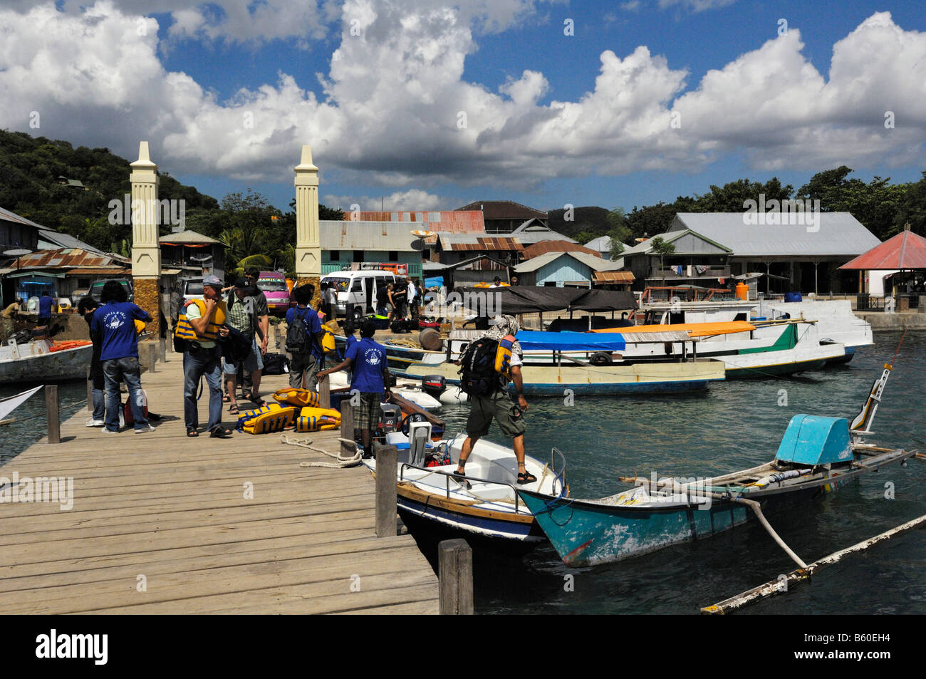 Indonesian harbour hi-res stock photography and images - Alamy