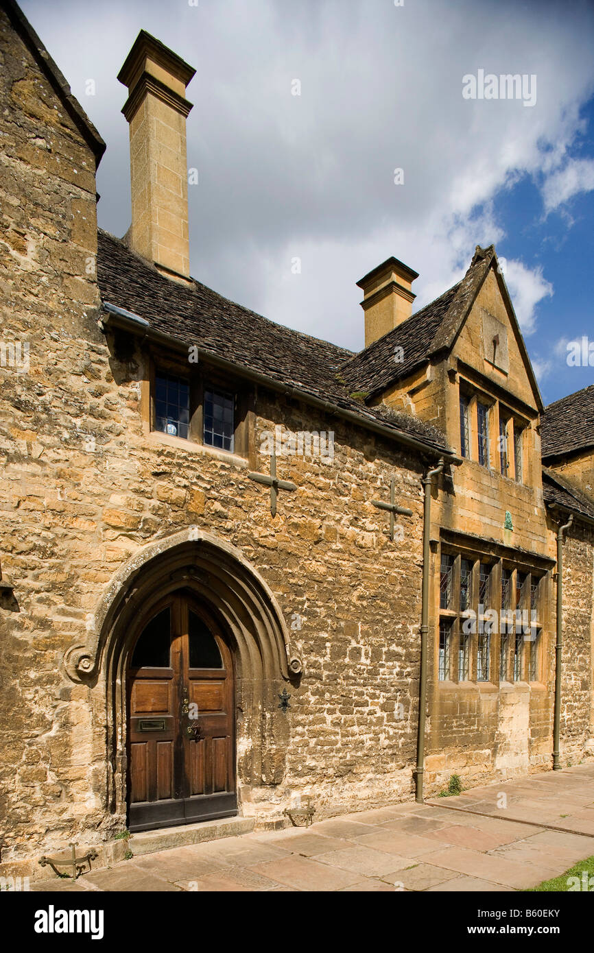 Chipping Camden town center typical houses Built in melow stone House ...