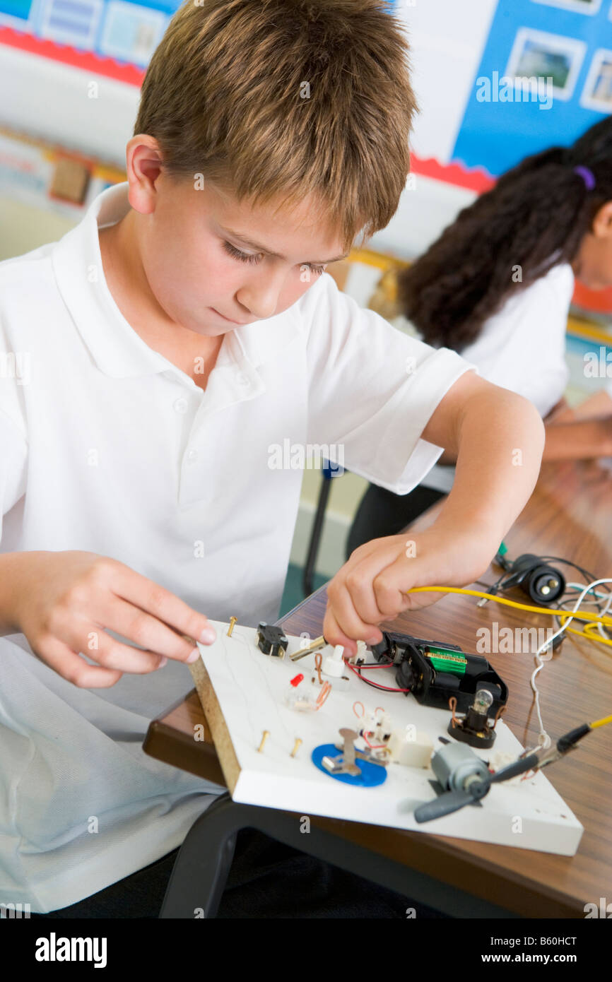 12 year old science project hi-res stock photography and images - Alamy