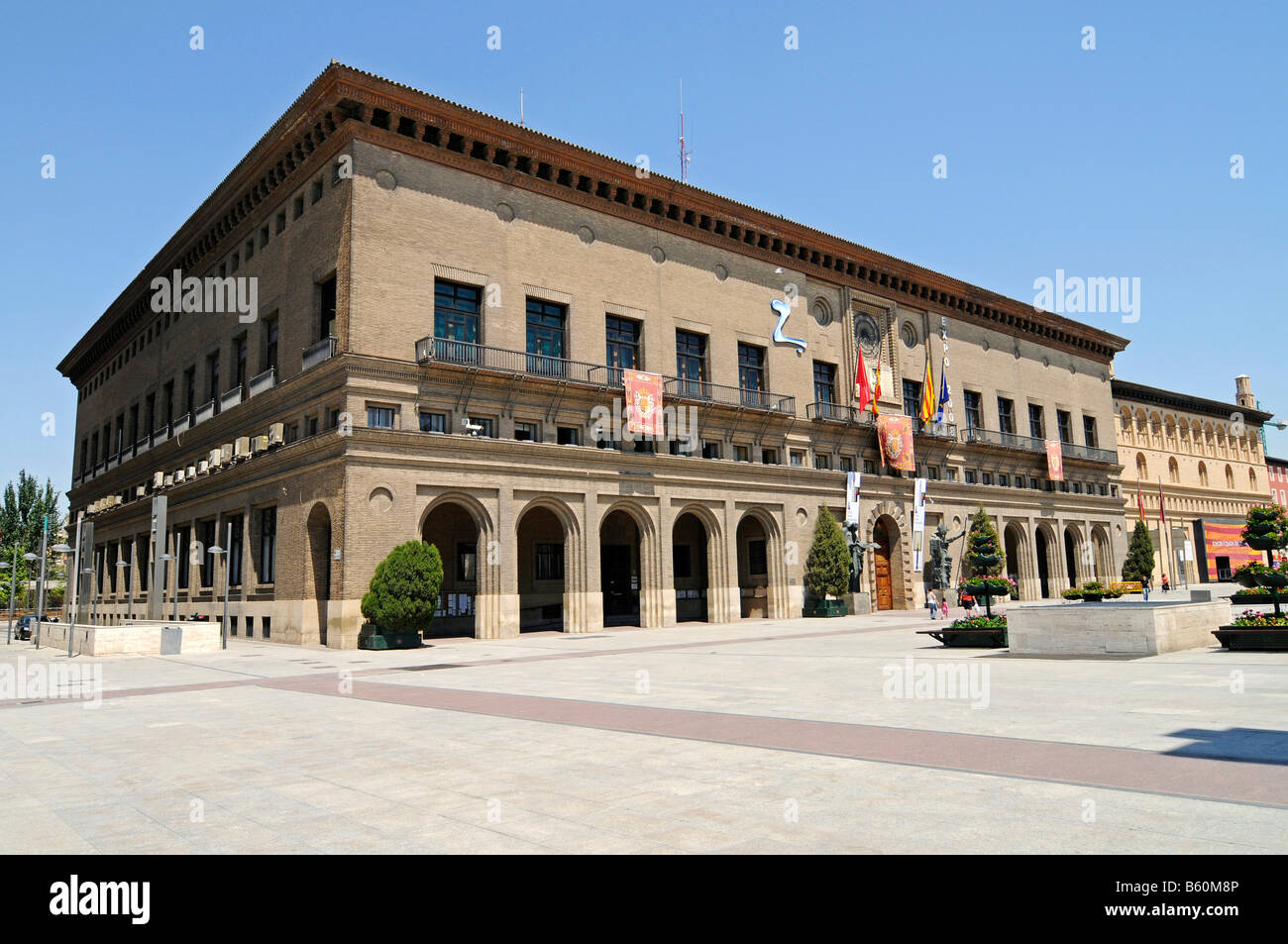 Zaragoza town hall hi-res stock photography and images - Alamy