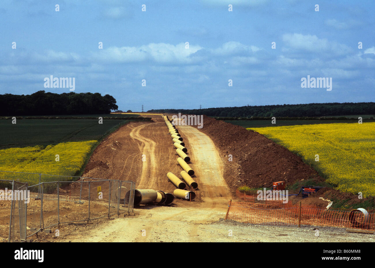 laying of giant gas pipeline running through countryside near Saxton ...