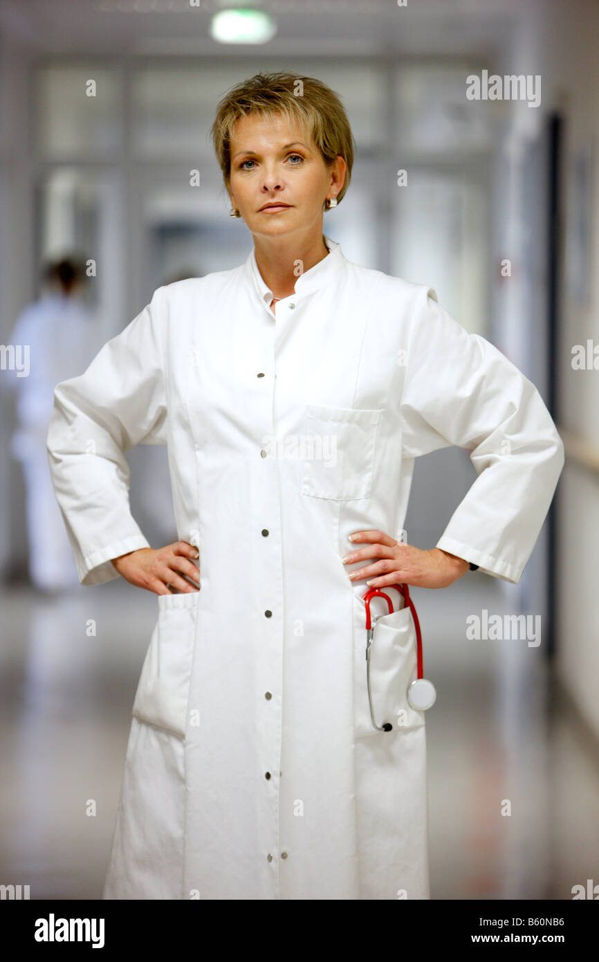 Female Doctor in a hospital Stock Photo - Alamy