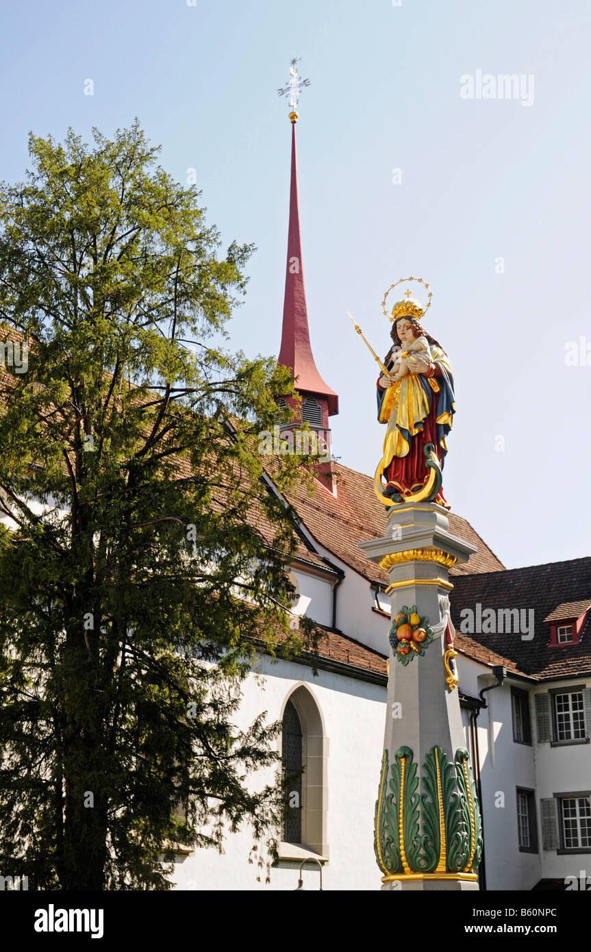 Lucerne statue hi-res stock photography and images - Alamy