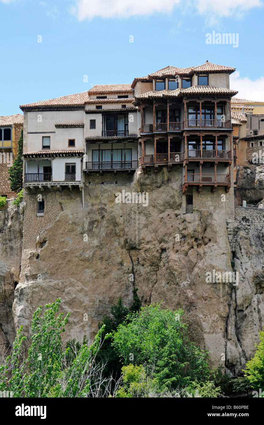 Casas colgadas hi-res stock photography and images - Alamy