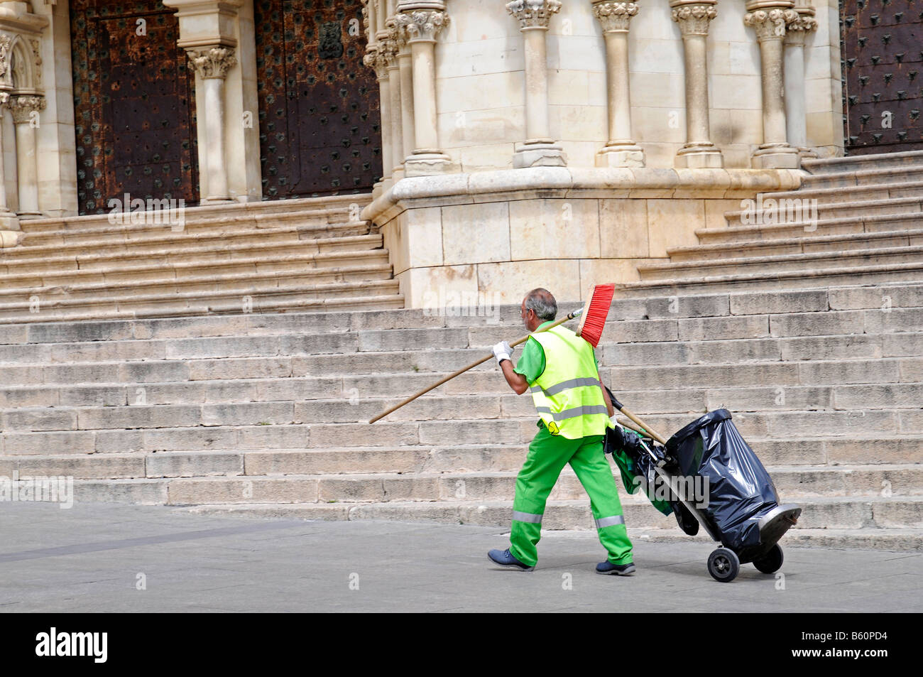 Road sweepers broom hi-res stock photography and images - Alamy