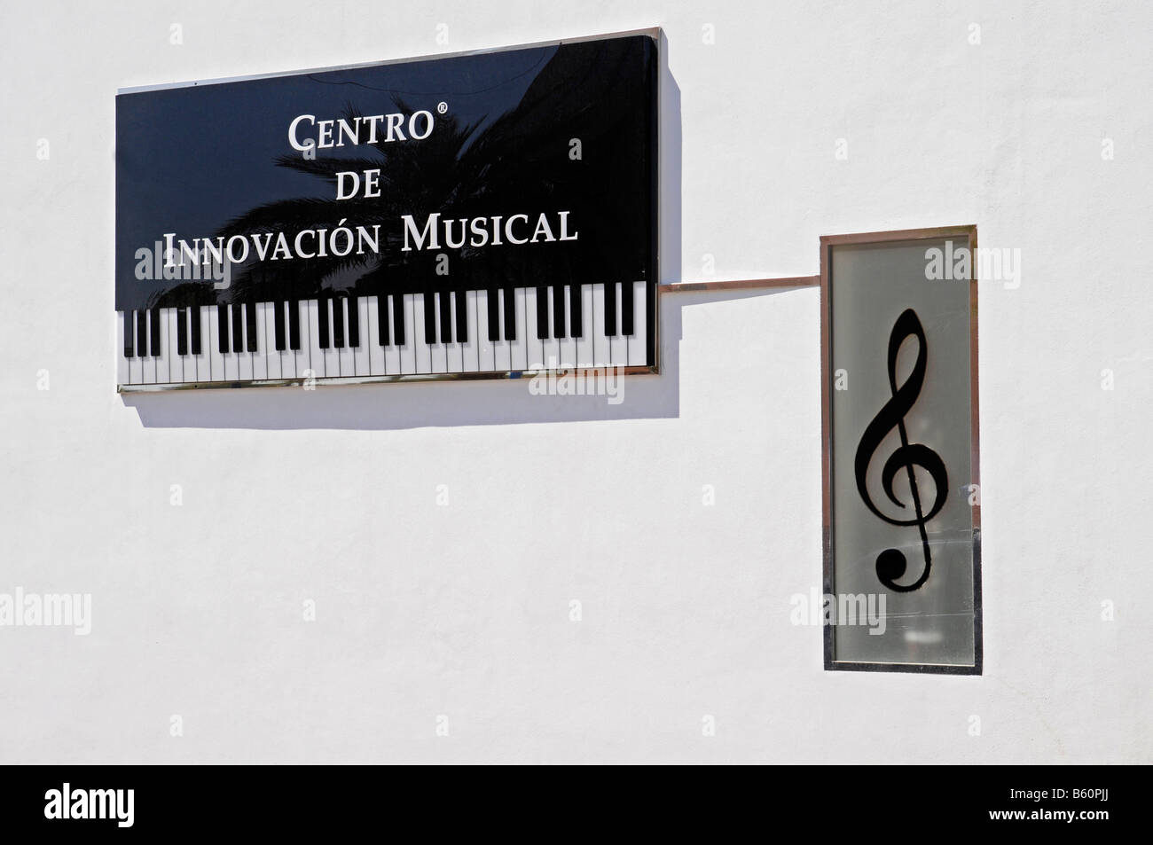 Signs for music school hi-res stock photography and images - Alamy