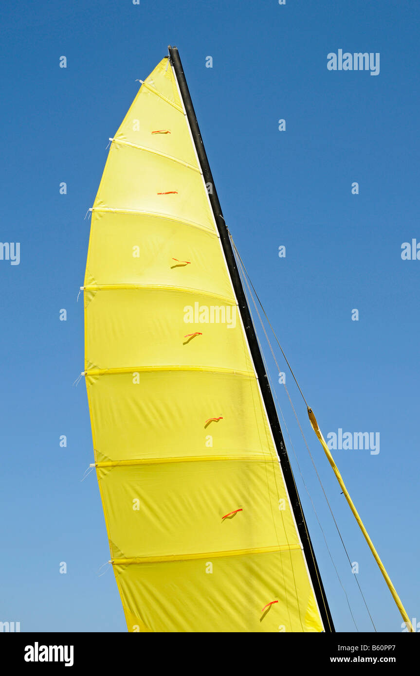 Yellow sail, blue sky, sailing ship, yacht, watersport, Costa Blanca ...
