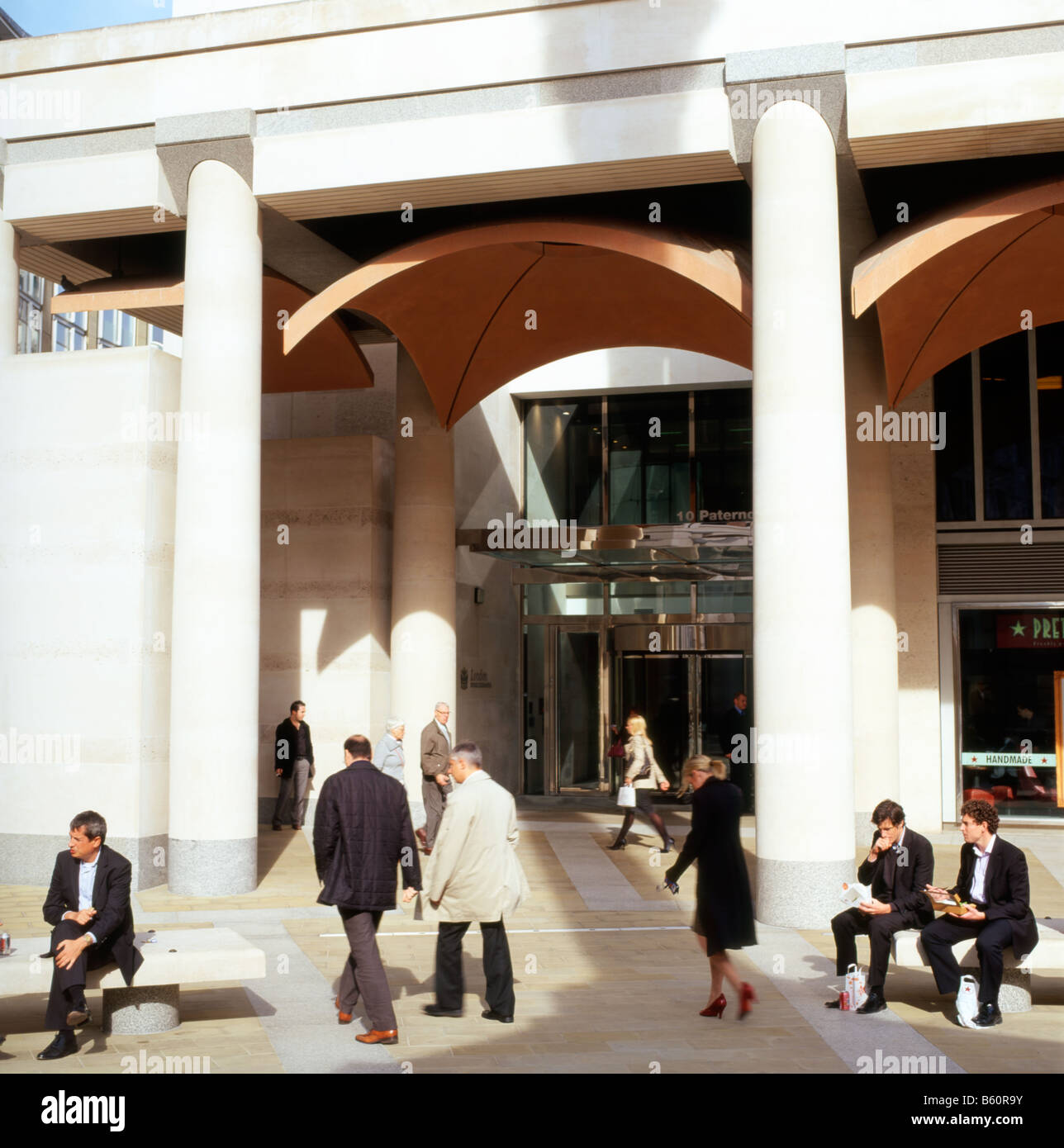 London stock exchange paternoster square hi-res stock photography and ...