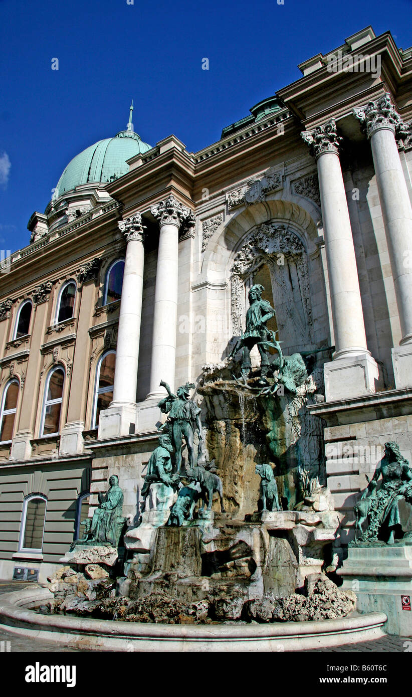 Matthias well statue on castle hi-res stock photography and images - Alamy