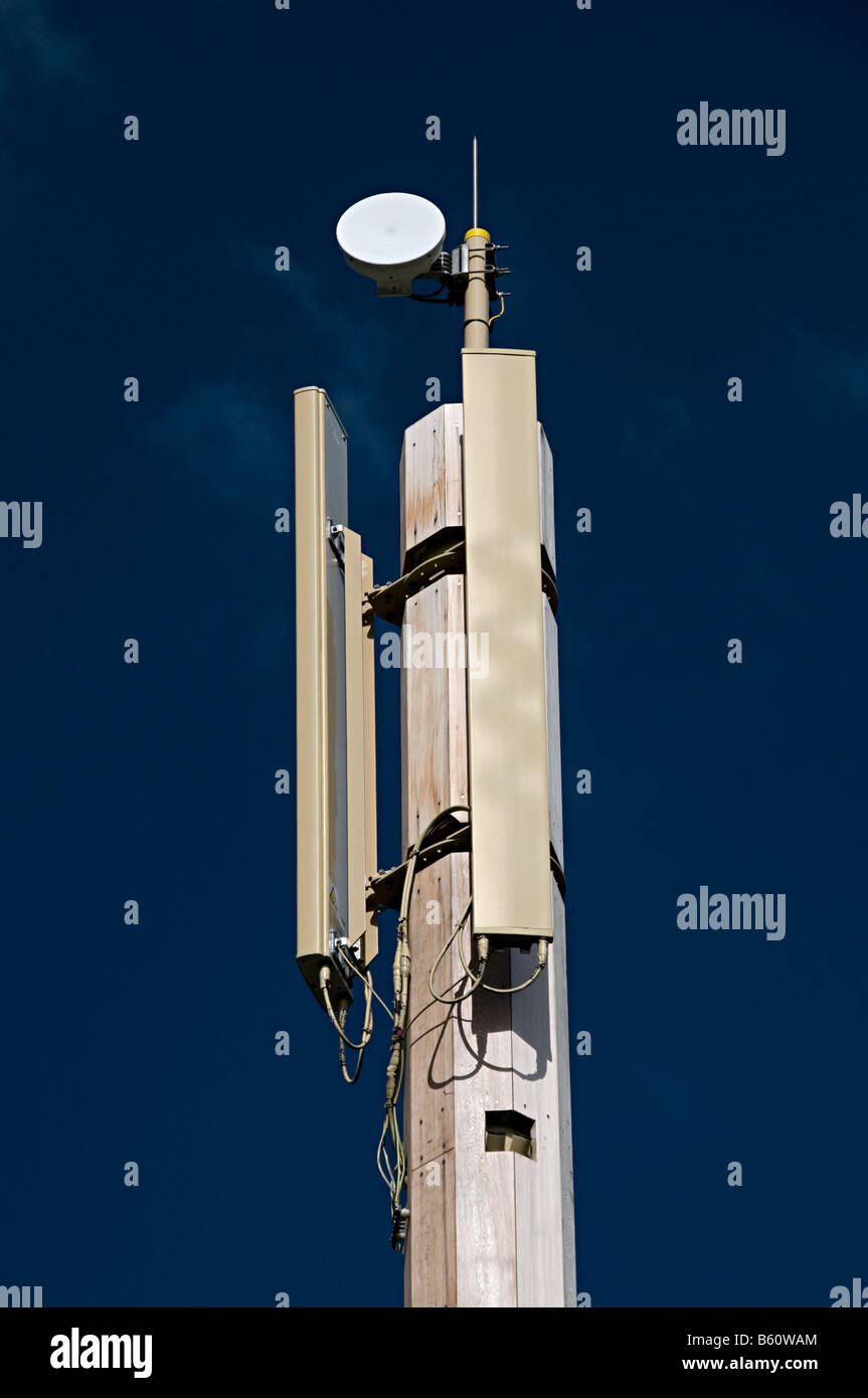 Microwave antenna france hi-res stock photography and images - Alamy
