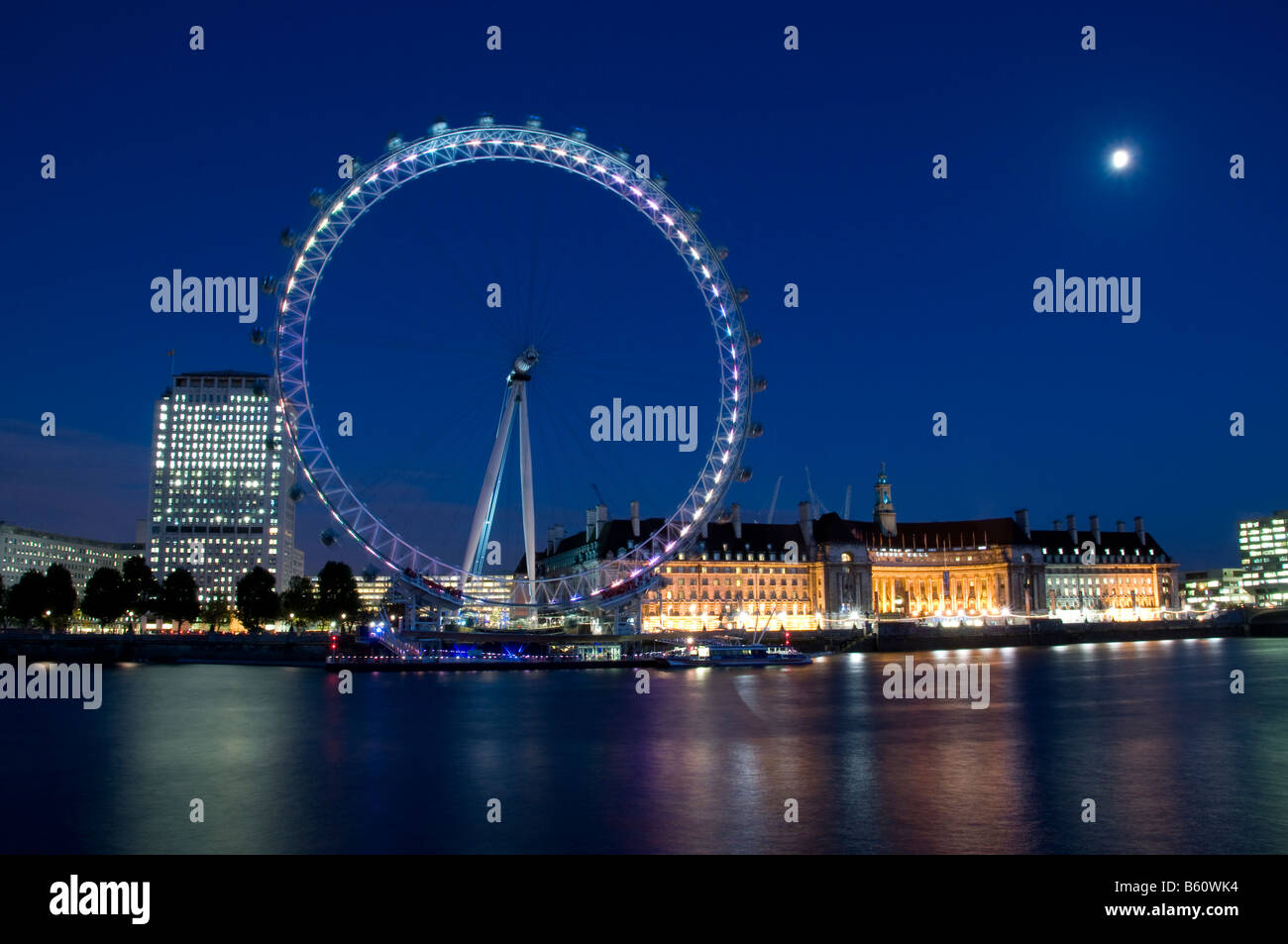 The South Bank, London Eye, City Hall and the Aquarium from Victoria ...