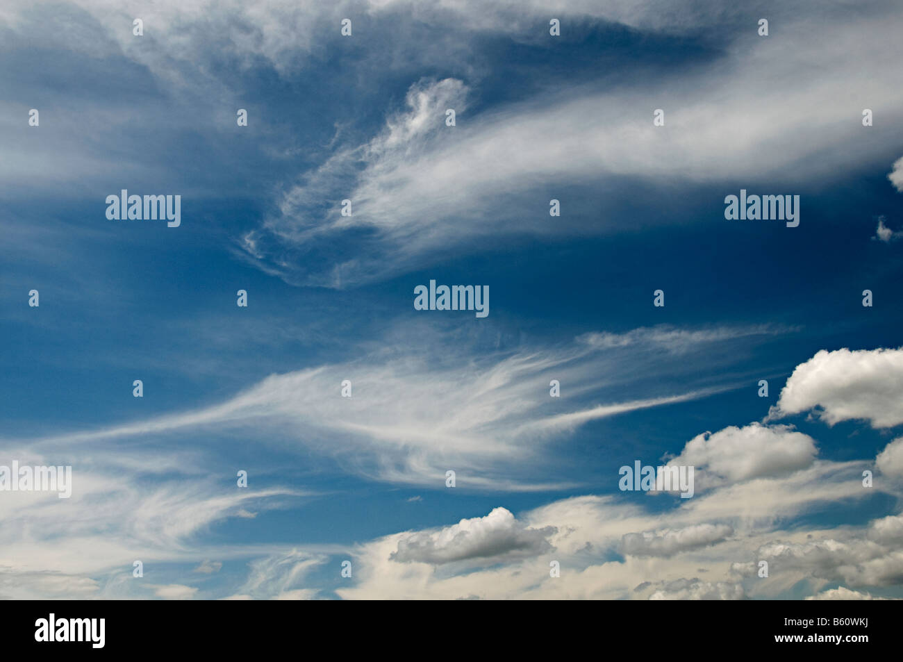 High alto cirrus clouds hi-res stock photography and images - Alamy