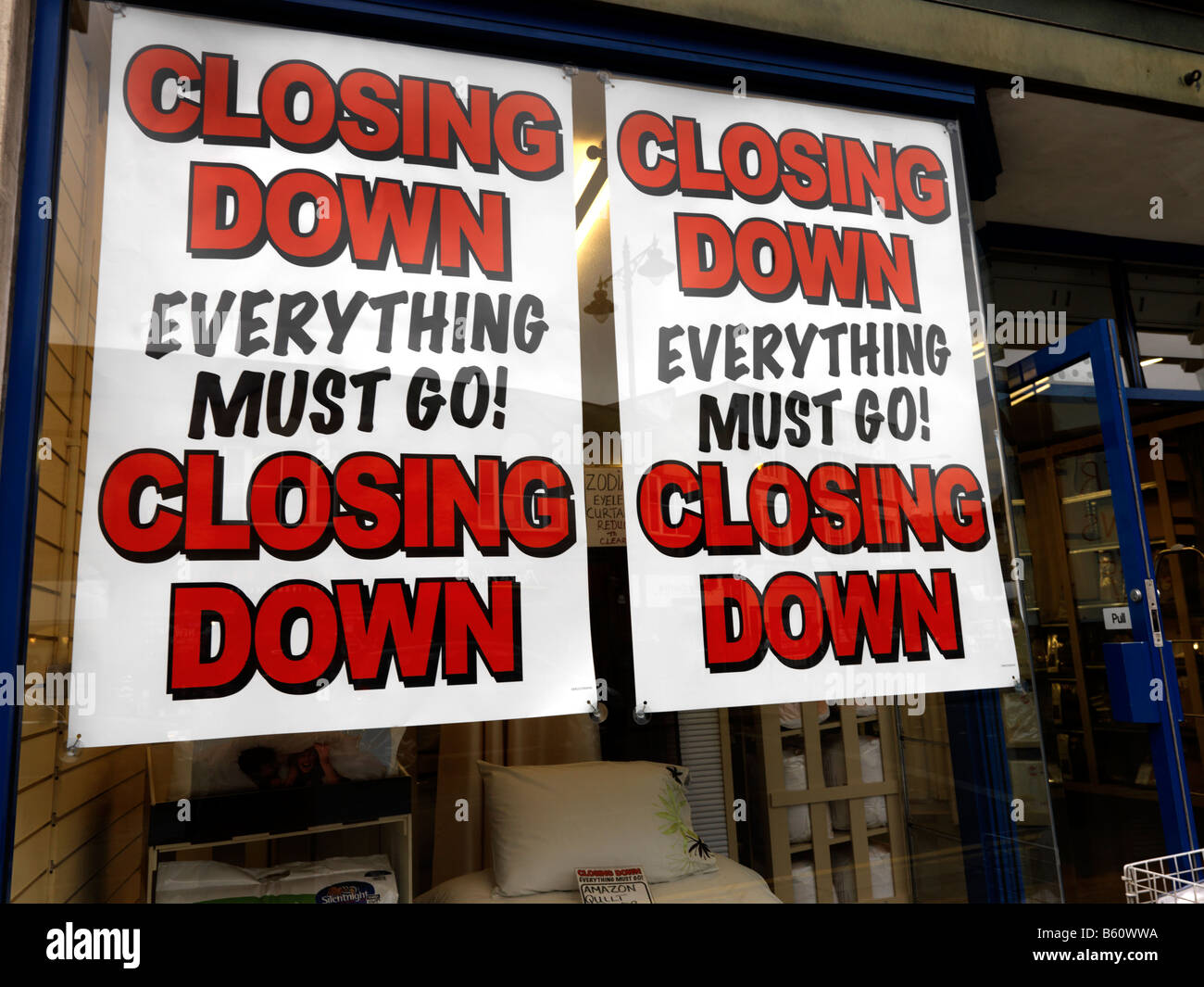 Shop Closing Down Everything Must Go Stock Photo - Alamy