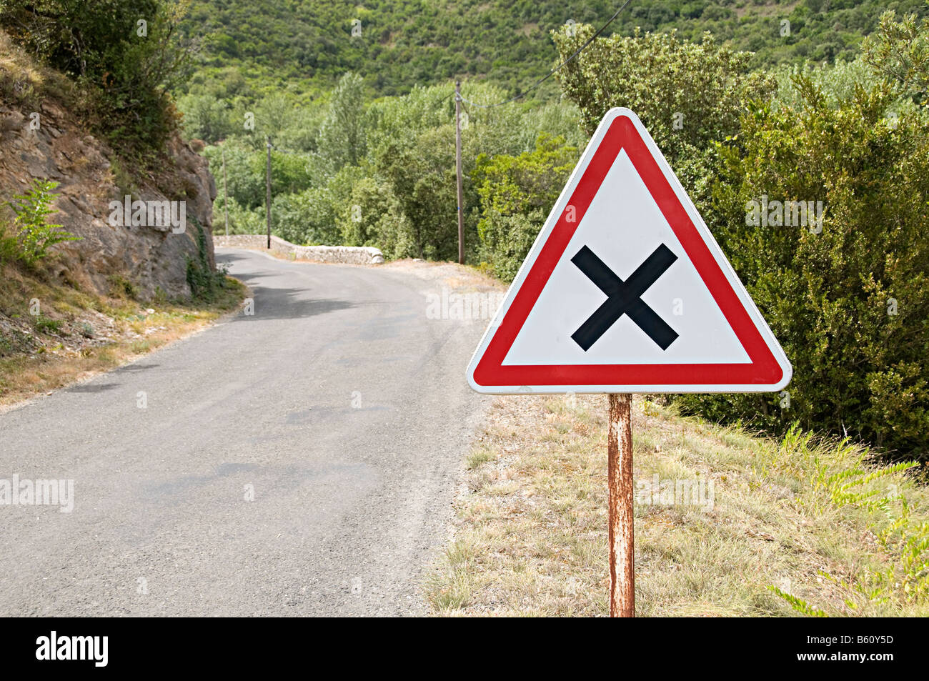 Priority on the right hand side hi-res stock photography and images - Alamy