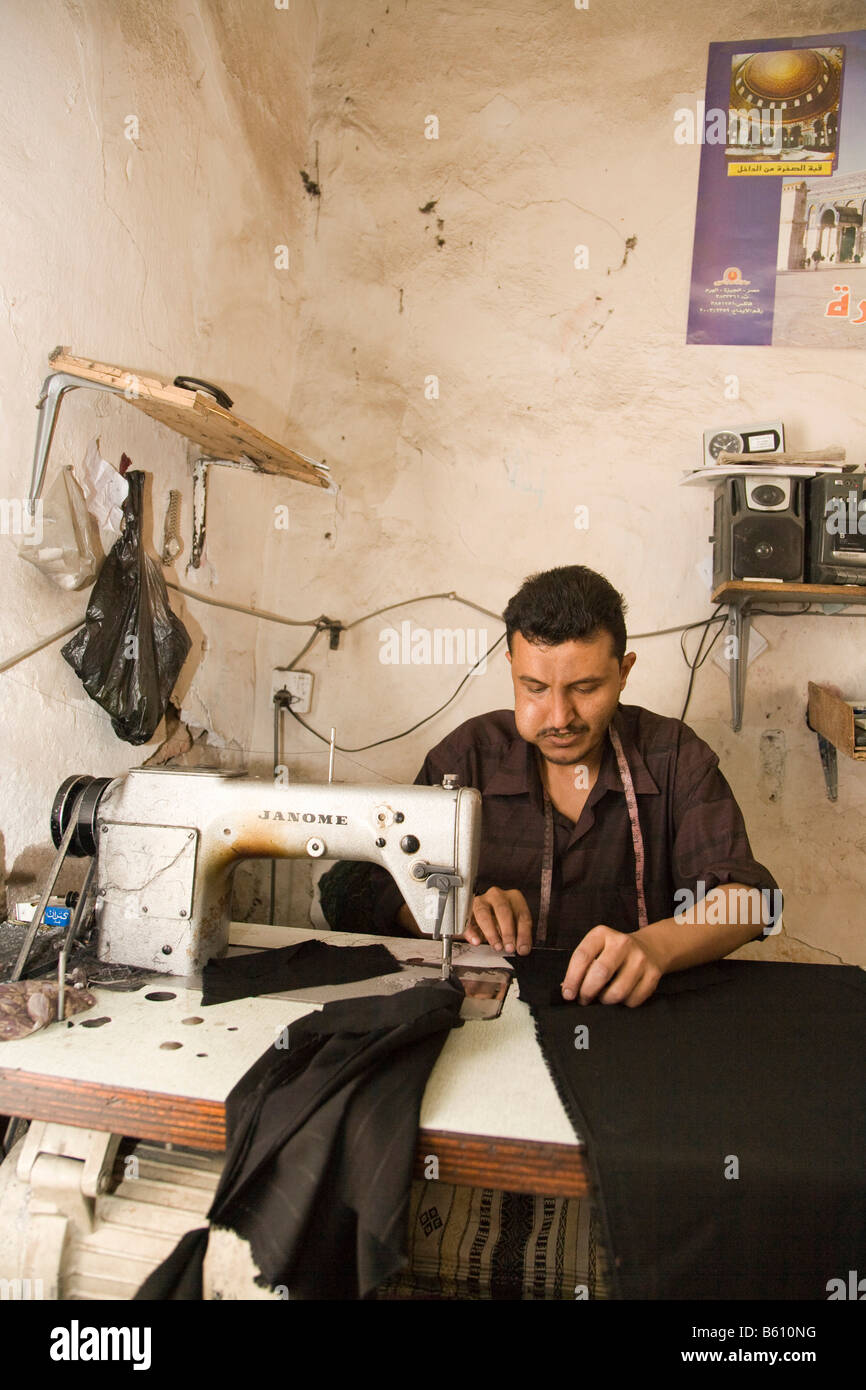 Arab tailor hi-res stock photography and images - Alamy