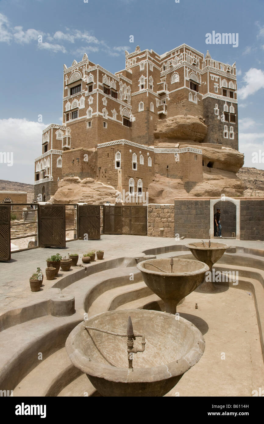 Immam Palace, Wadi Dhar, Yemen, Middle East Stock Photo - Alamy