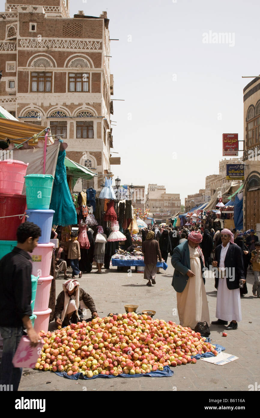 Middle east market hi-res stock photography and images - Alamy