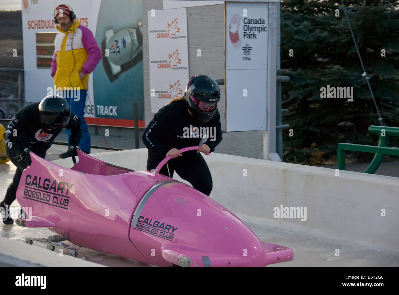 Bobsleighing hi-res stock photography and images - Alamy