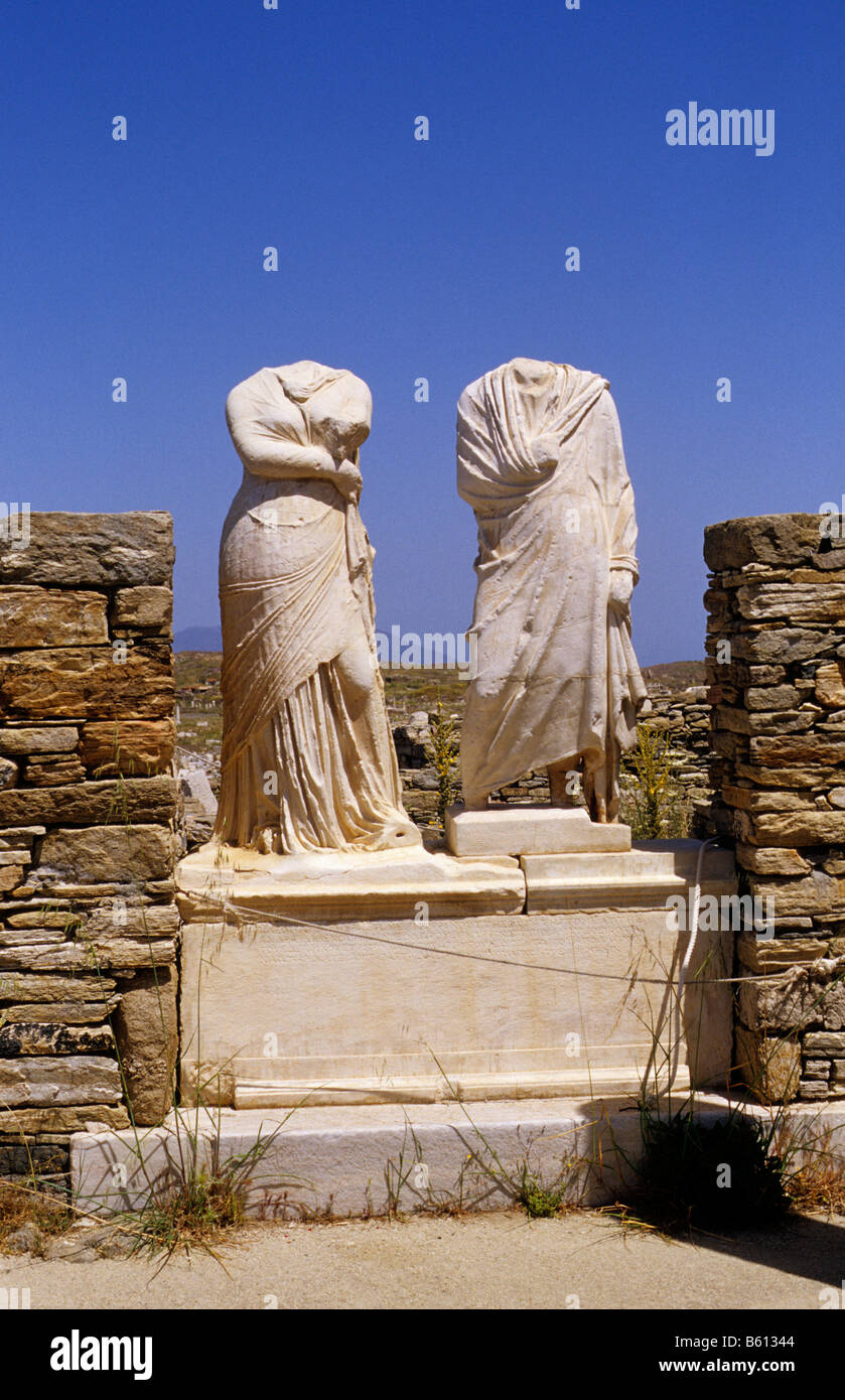 Statues without heads hi-res stock photography and images - Alamy