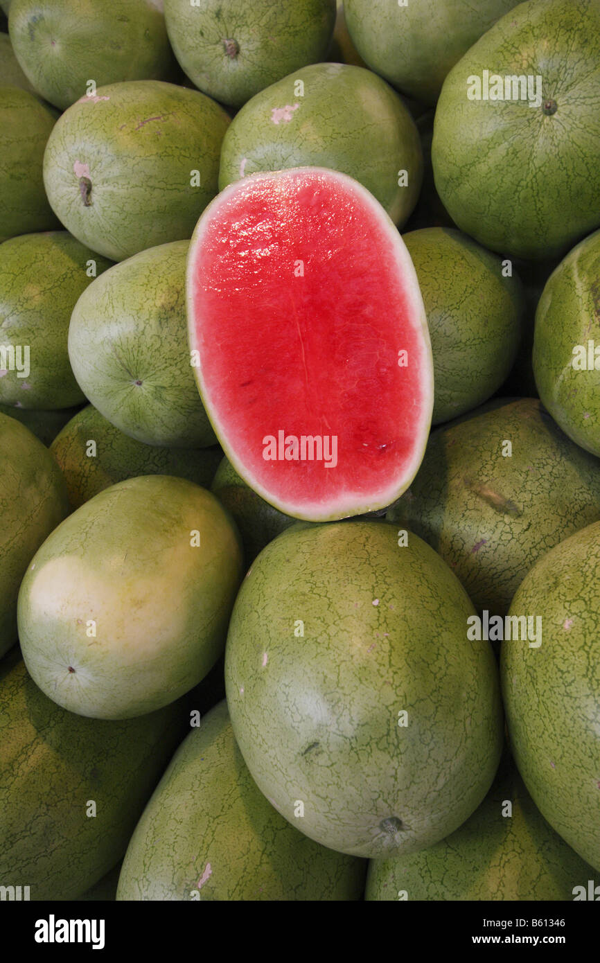 Watermelon display hi-res stock photography and images - Alamy