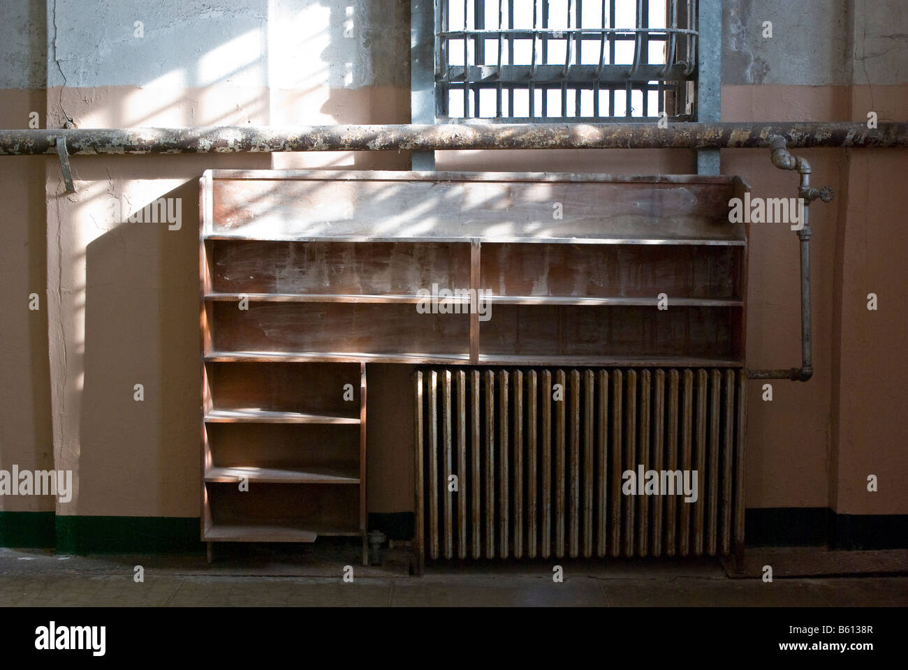Alcatraz federal prison hi-res stock photography and images - Alamy