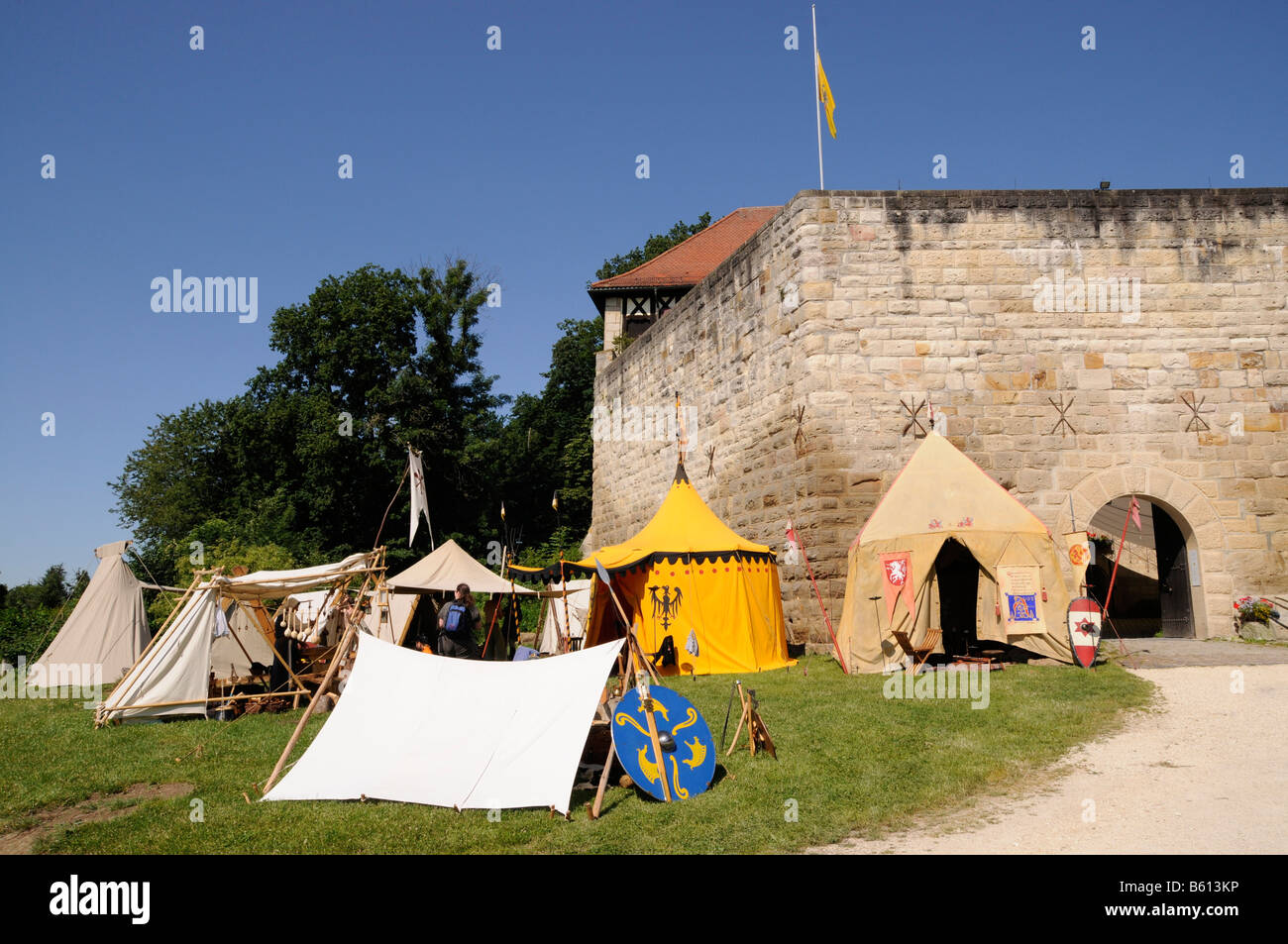 Medieval tournament tents hi-res stock photography and images - Alamy