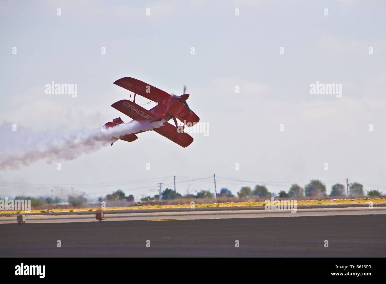 Stunt pilot Sean Tucker in the Oracle Challenger a custom built ...