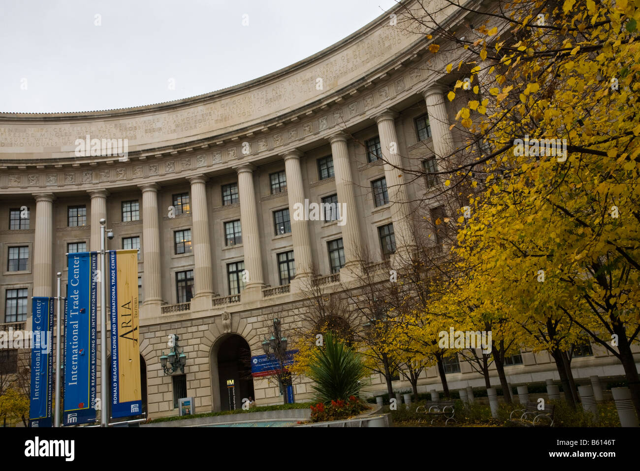 Ronald reagan building hi-res stock photography and images - Alamy