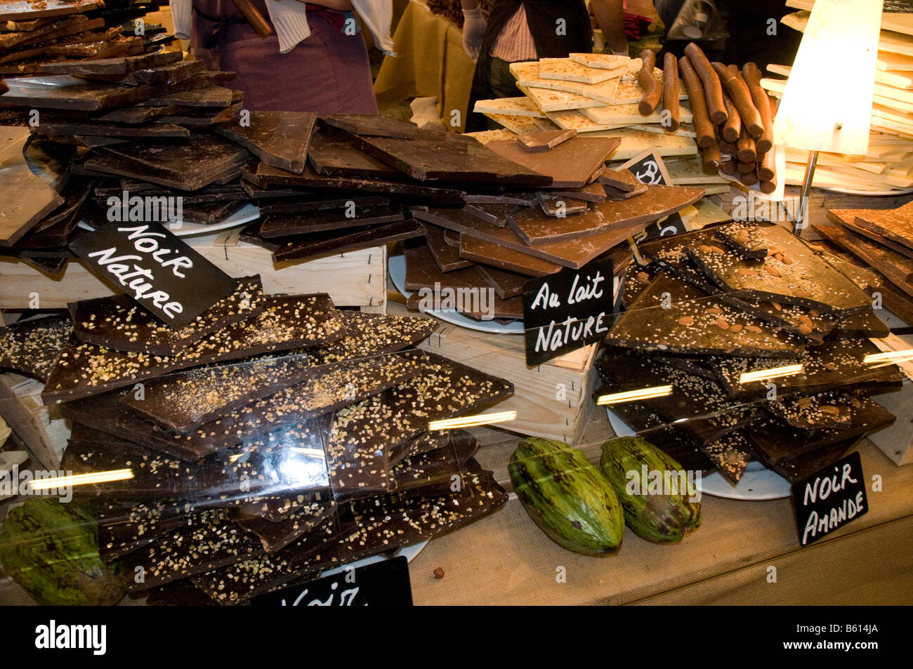 Chocolate slab chocolate slabs hi-res stock photography and images - Alamy