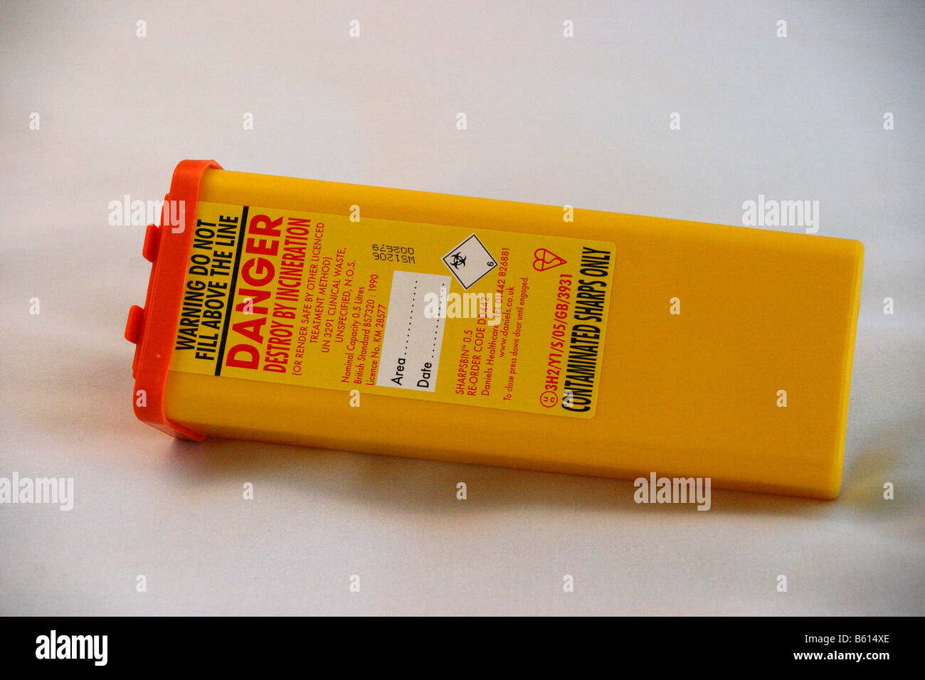 Sharps box hi-res stock photography and images - Alamy