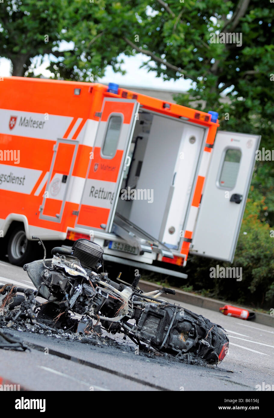 Burnt motorcycle hi-res stock photography and images - Alamy