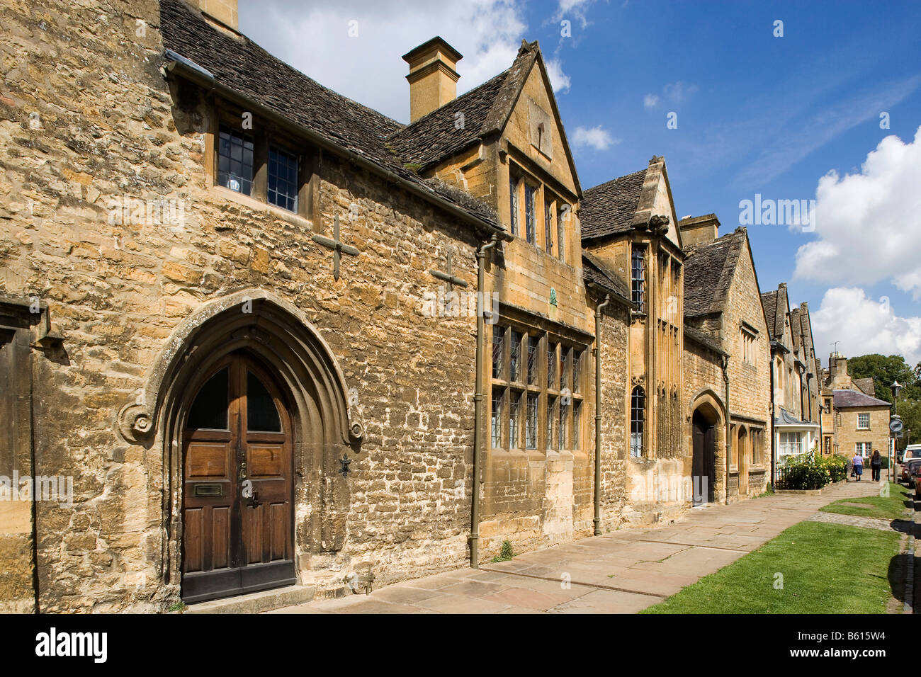 Chipping Camden town center typical houses Built in melow stone House ...