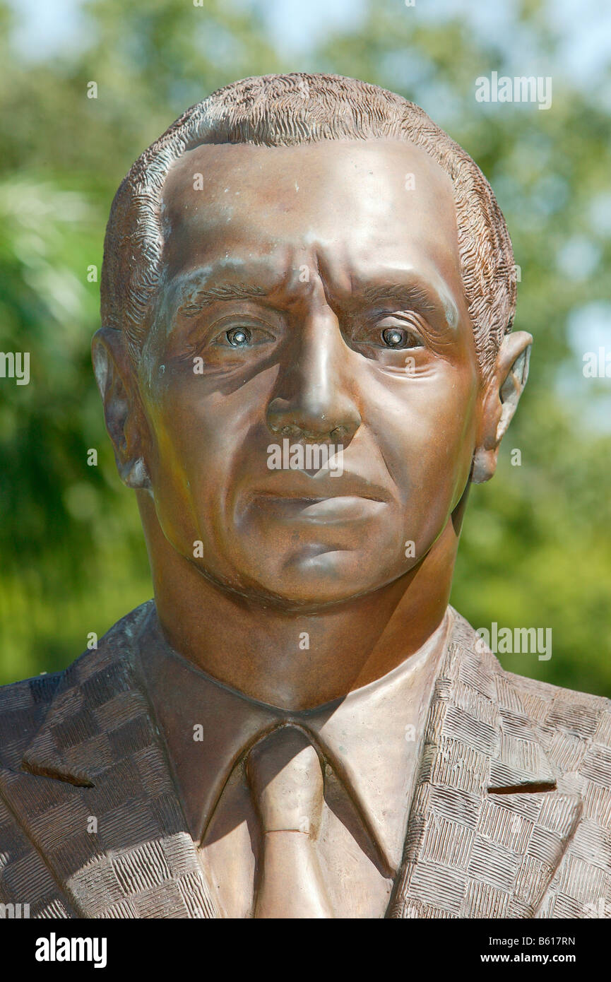 Sir Julius S. Chan statue, parliament, Port Moresby, Papua New Guinea ...