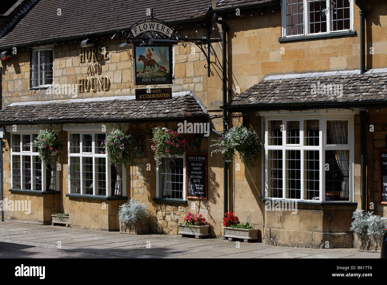 Broadway town center typical houses constructed in golden limestone ...