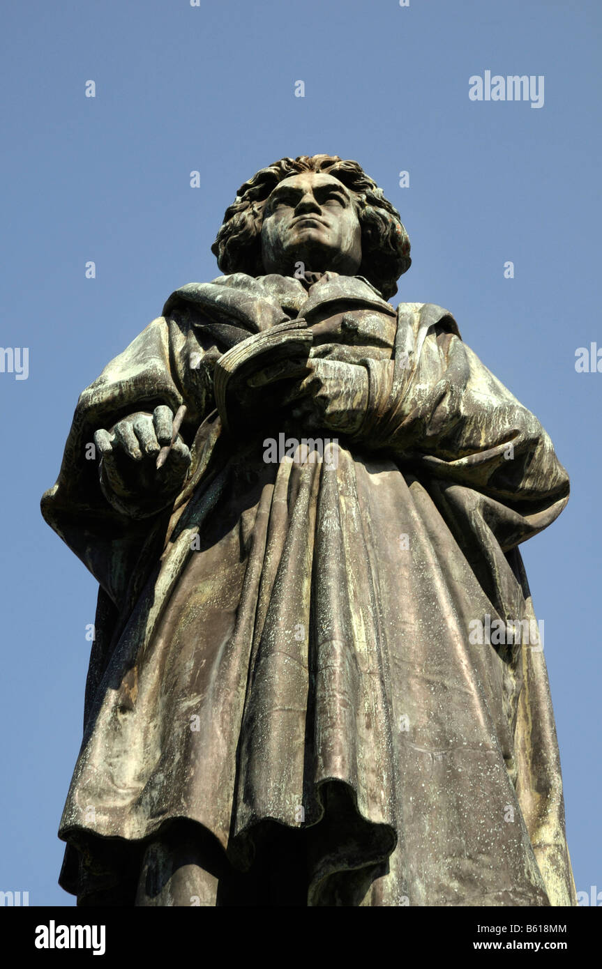 Beethoven monument in bonn hi-res stock photography and images - Alamy